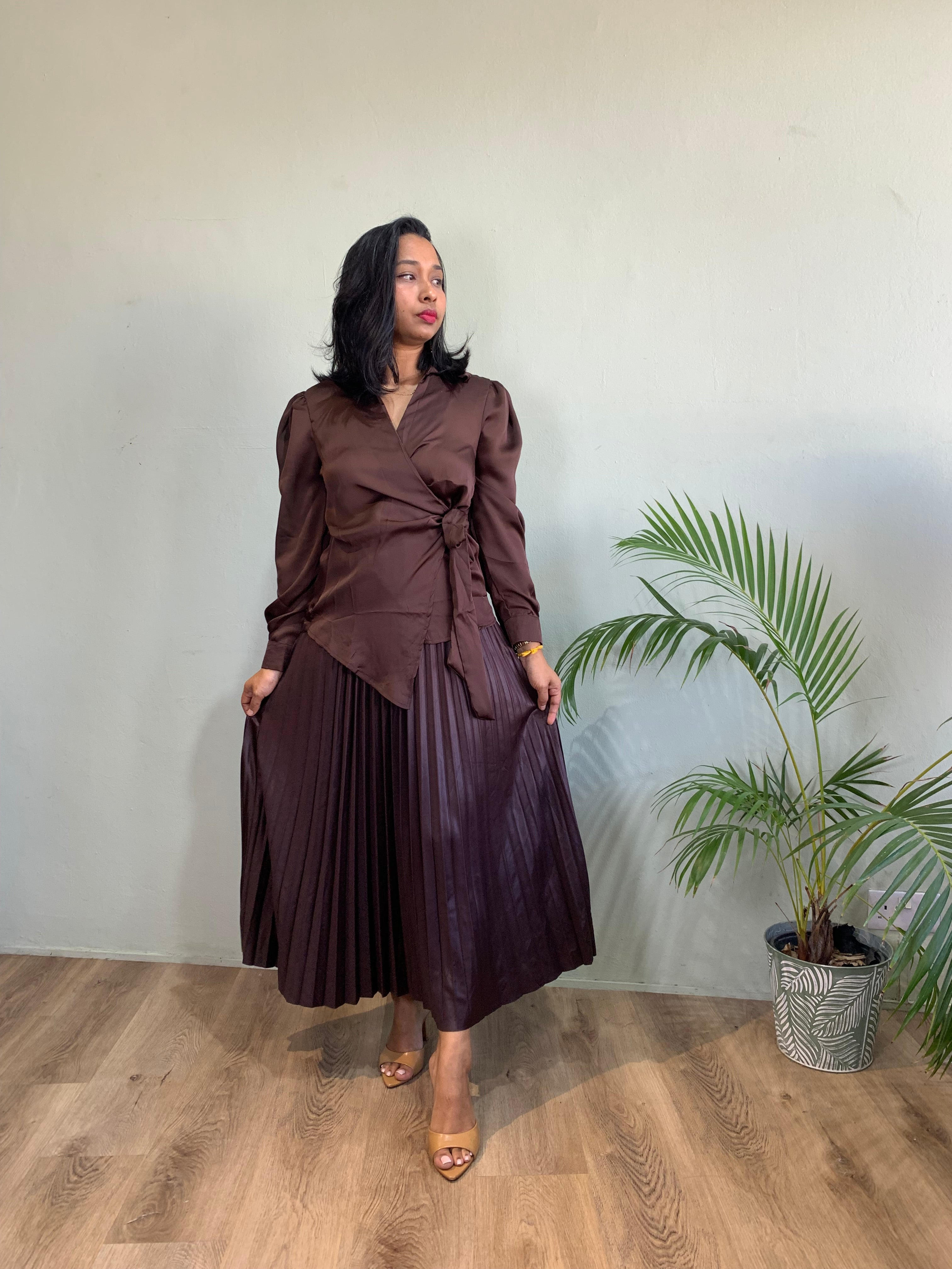 Sheen Pleated Skirt – Vrin Fashion